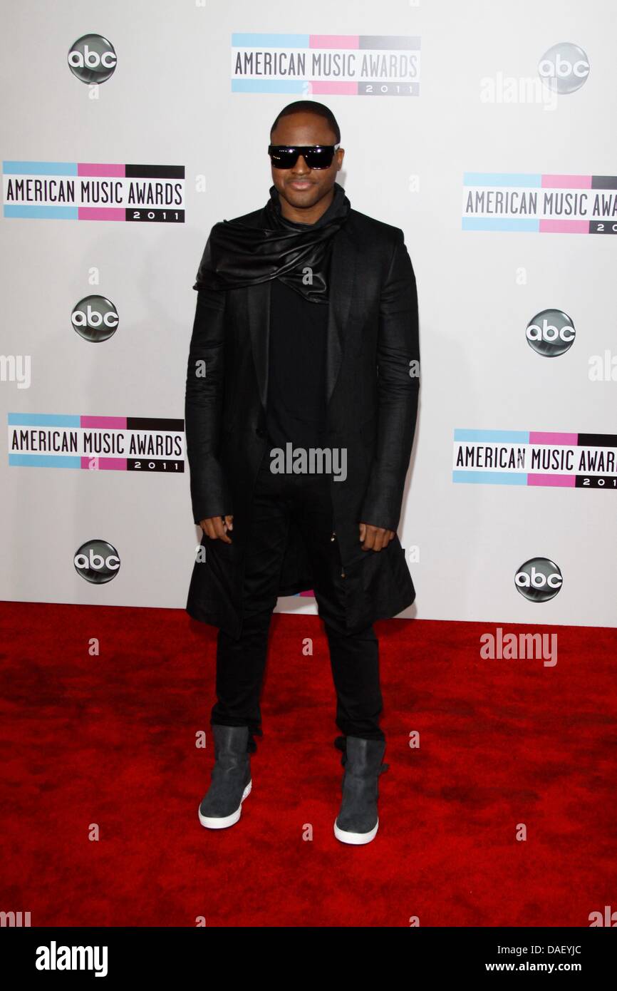 Singer Taio Cruz arrives at the 2011 American Music Awards at Nokia ...