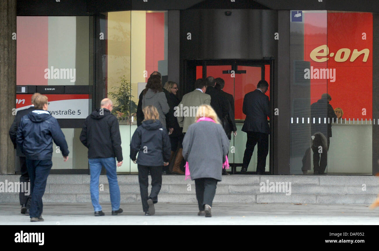 Naming details hi-res stock photography and images - Alamy