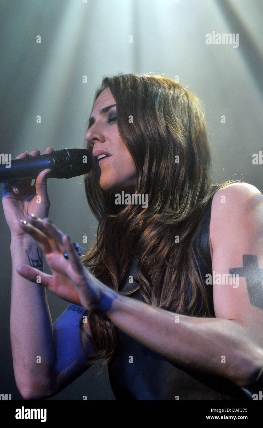 Melanie C performs on stage at the 'Gloria Theatre' in Cologne, Germany ...