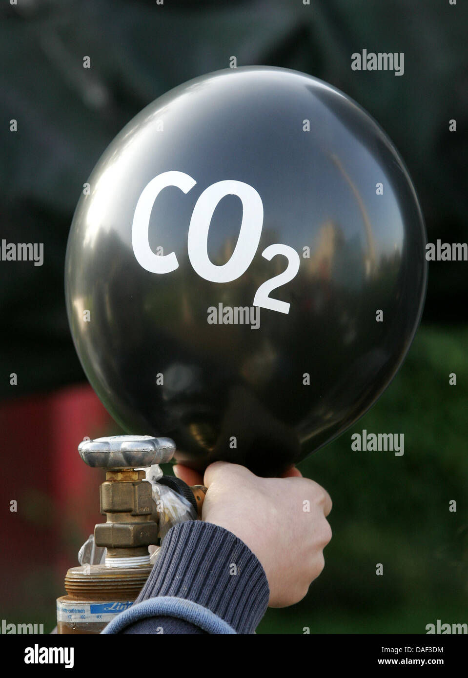 (FILE) An archive photo dated 09 October 2008 shows an activist filling ...