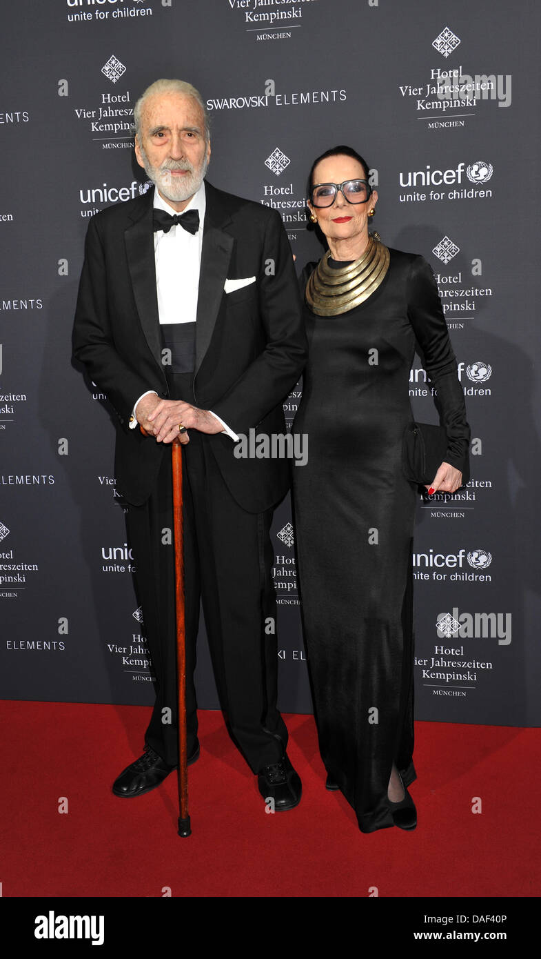 Christopher lee wife gitte lee hi-res stock photography and images - Alamy