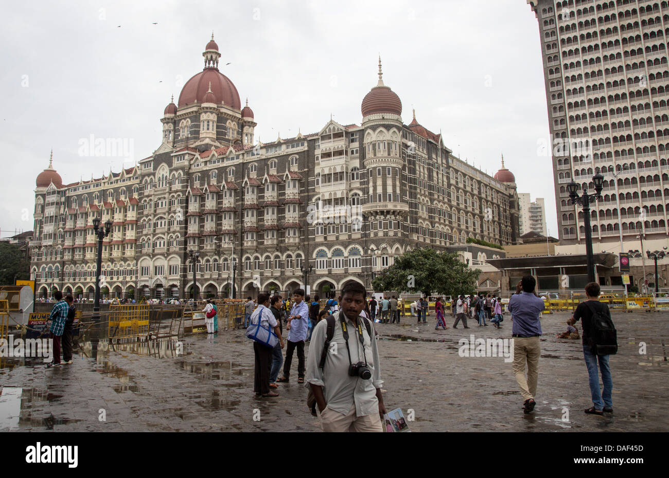 Taj mahal palace hi-res stock photography and images - Alamy