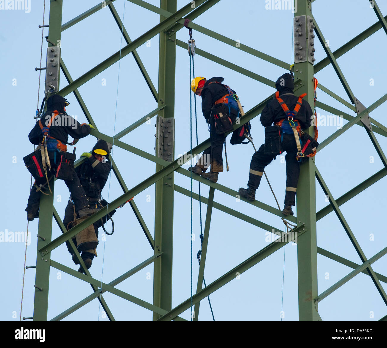 New pylons hi-res stock photography and images - Alamy