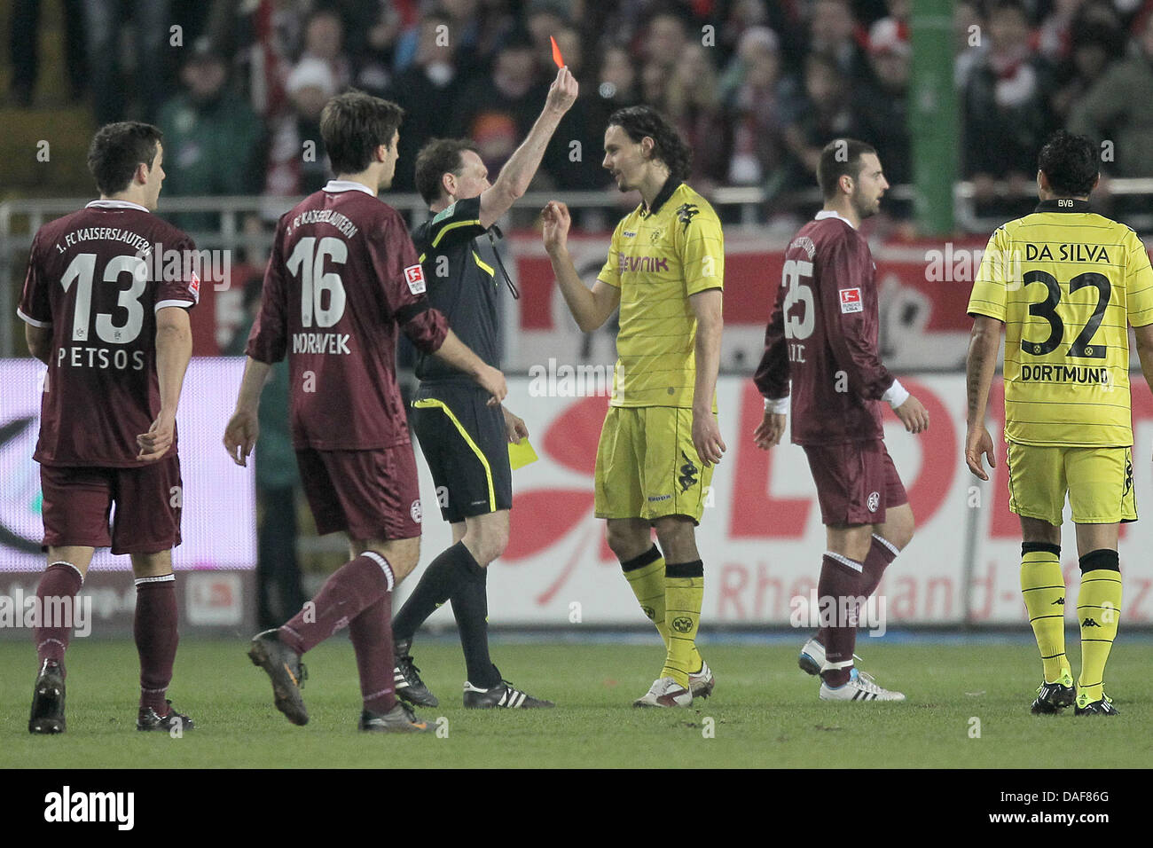 Referee florian meyer hi-res stock photography and images - Alamy