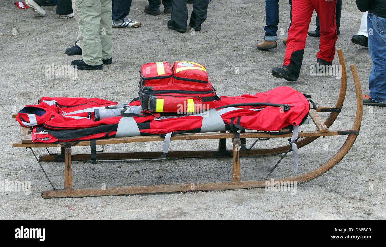 First aid sled hi-res stock photography and images - Alamy