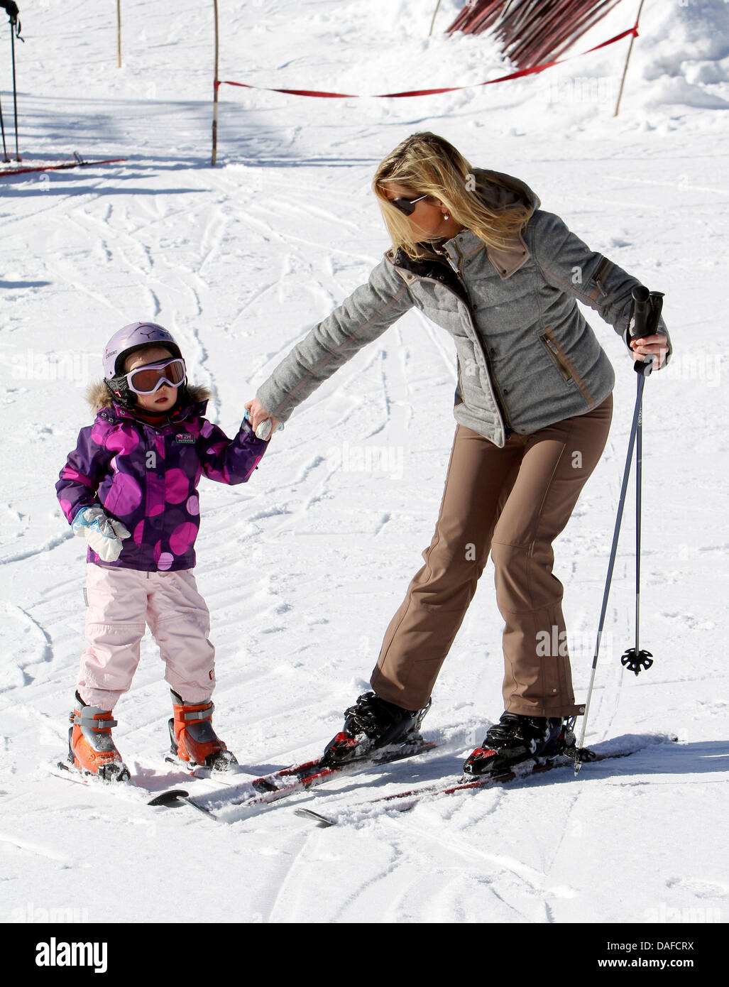 Crown Princess Maxima of The Netherlands (R) and daughter Princess ...