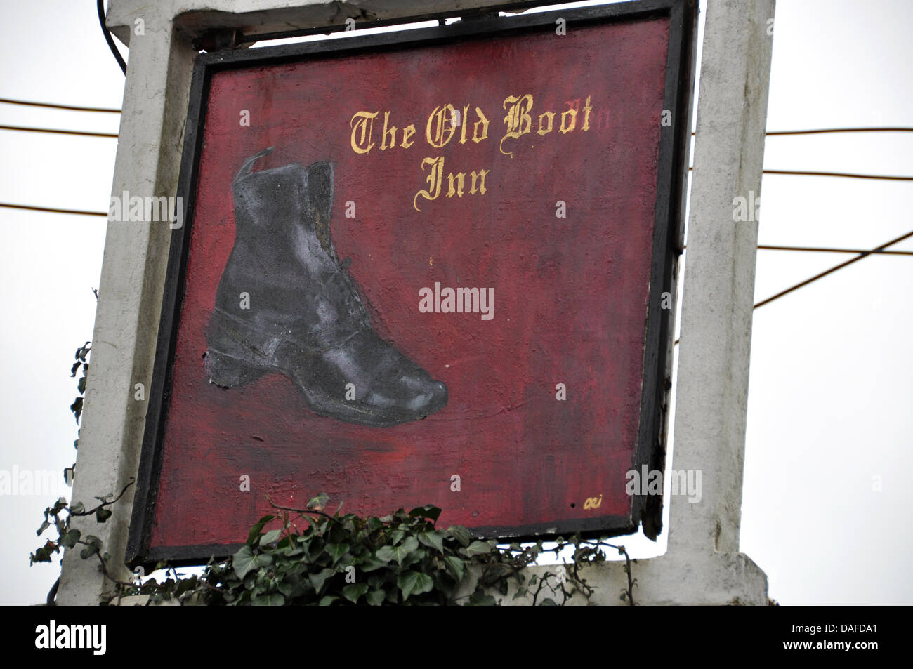 Exterior view of the pub 'Old Boot Inn' in Stanford Digley near Reading ...