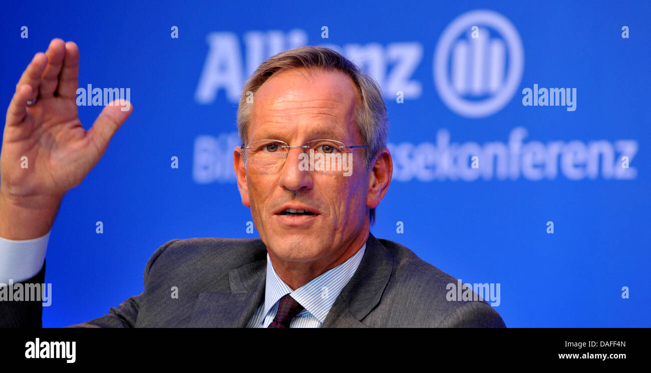 Allianz CEO Michael Diekmann delivers the insurance group's balance ...