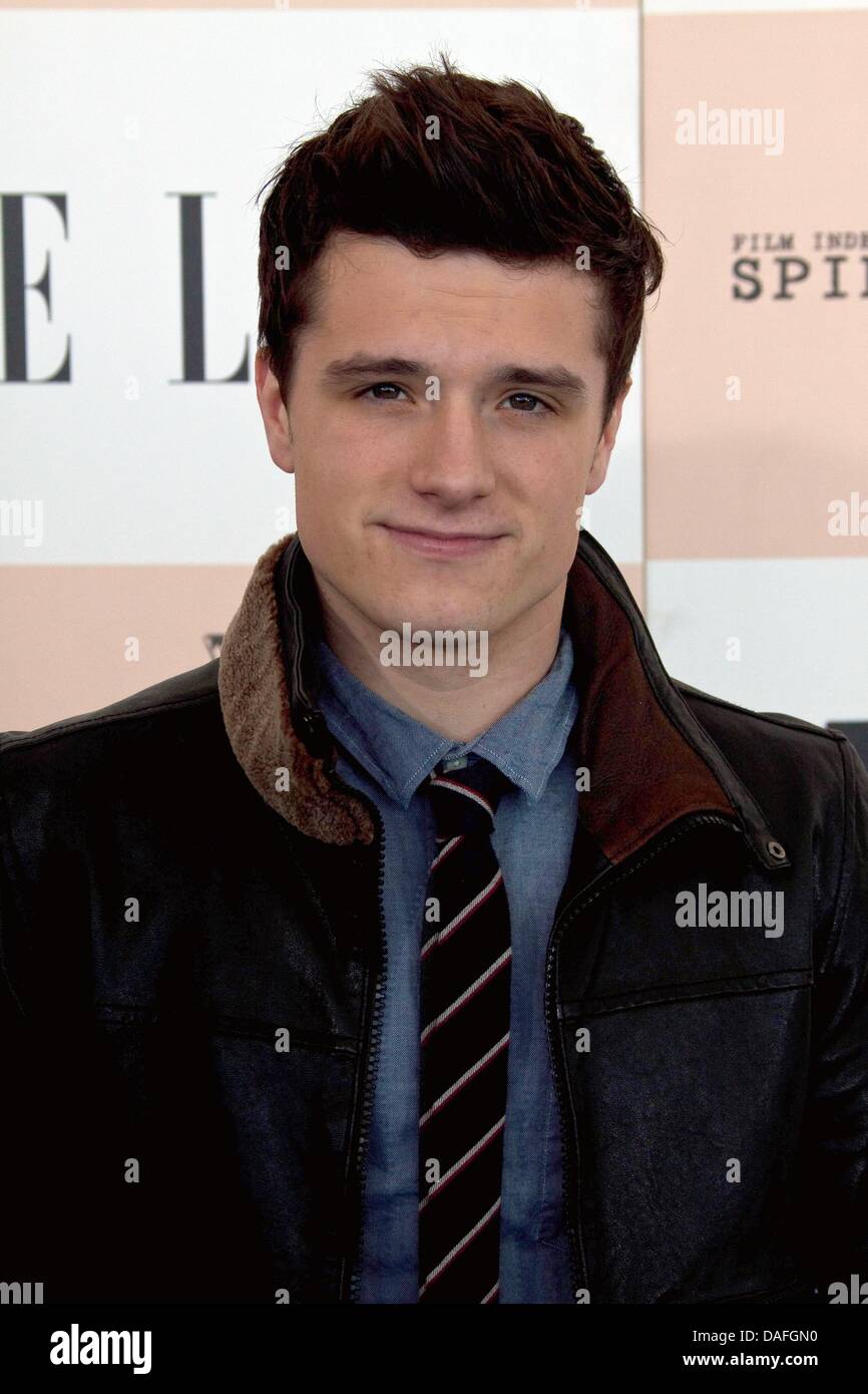 Actor Josh Hutcherson arrives at the 26th Annual Spirit Awards in a ...