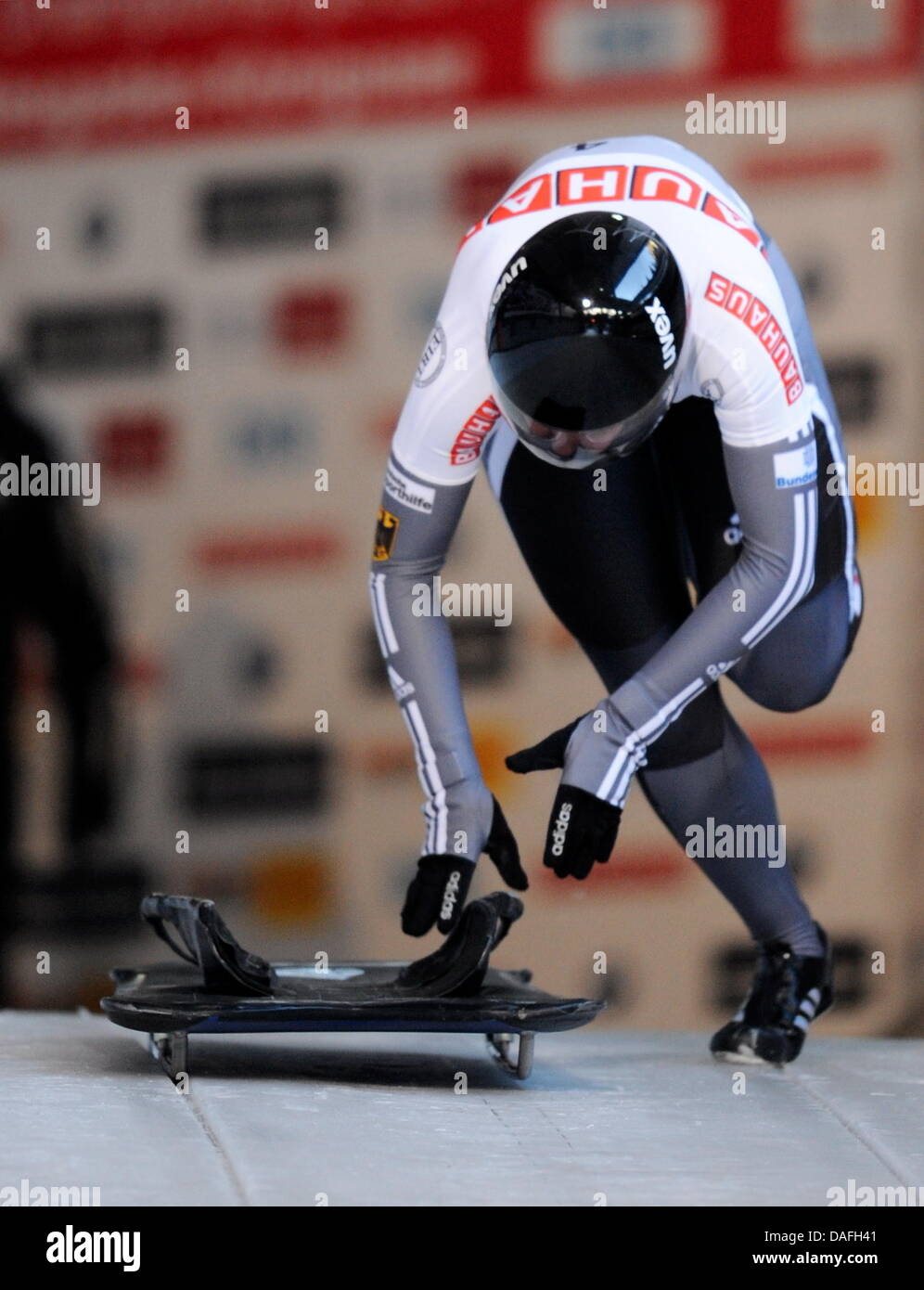Die deutsche Skeletoni Marion Thees startet am Samstag (26.02.2011) bei ...