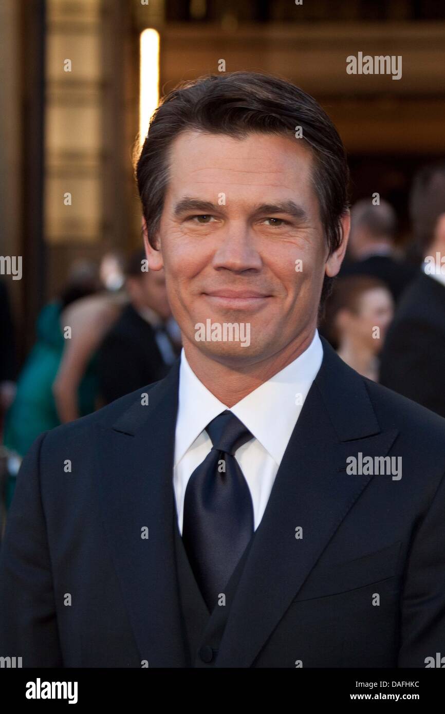 Josh brolin 2011 hi-res stock photography and images - Alamy