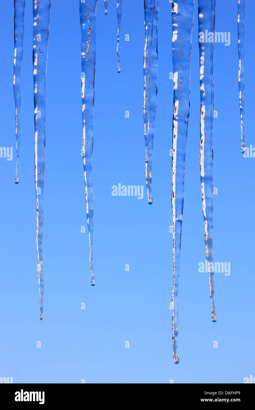 Melting ice sculptures hi-res stock photography and images - Alamy