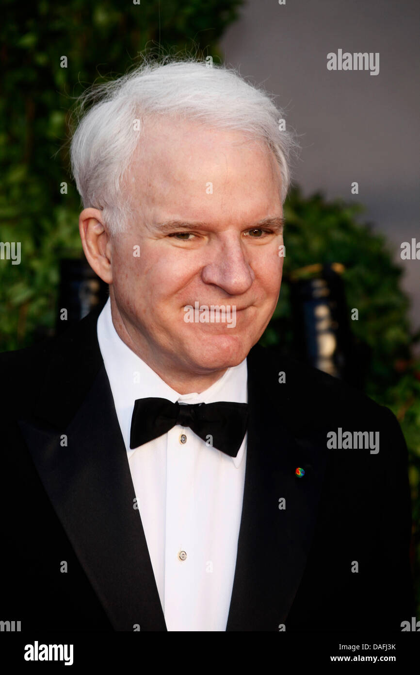 US actor Steve Martin arrives for the Vanity Fair Academy Awards Party ...