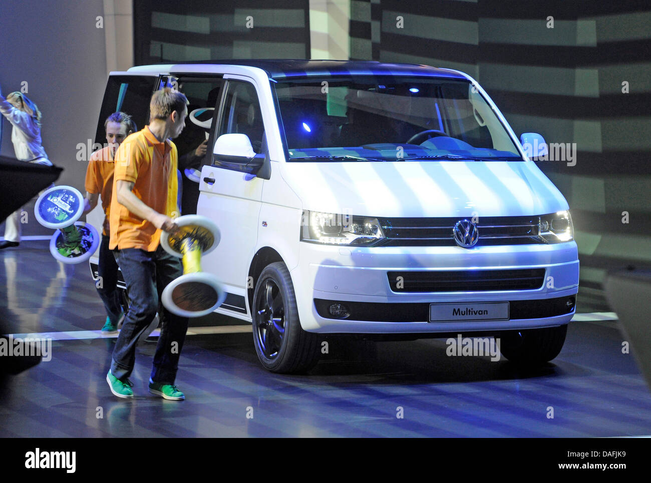 The new car prototype VW multivan is presented on the eve of the first ...