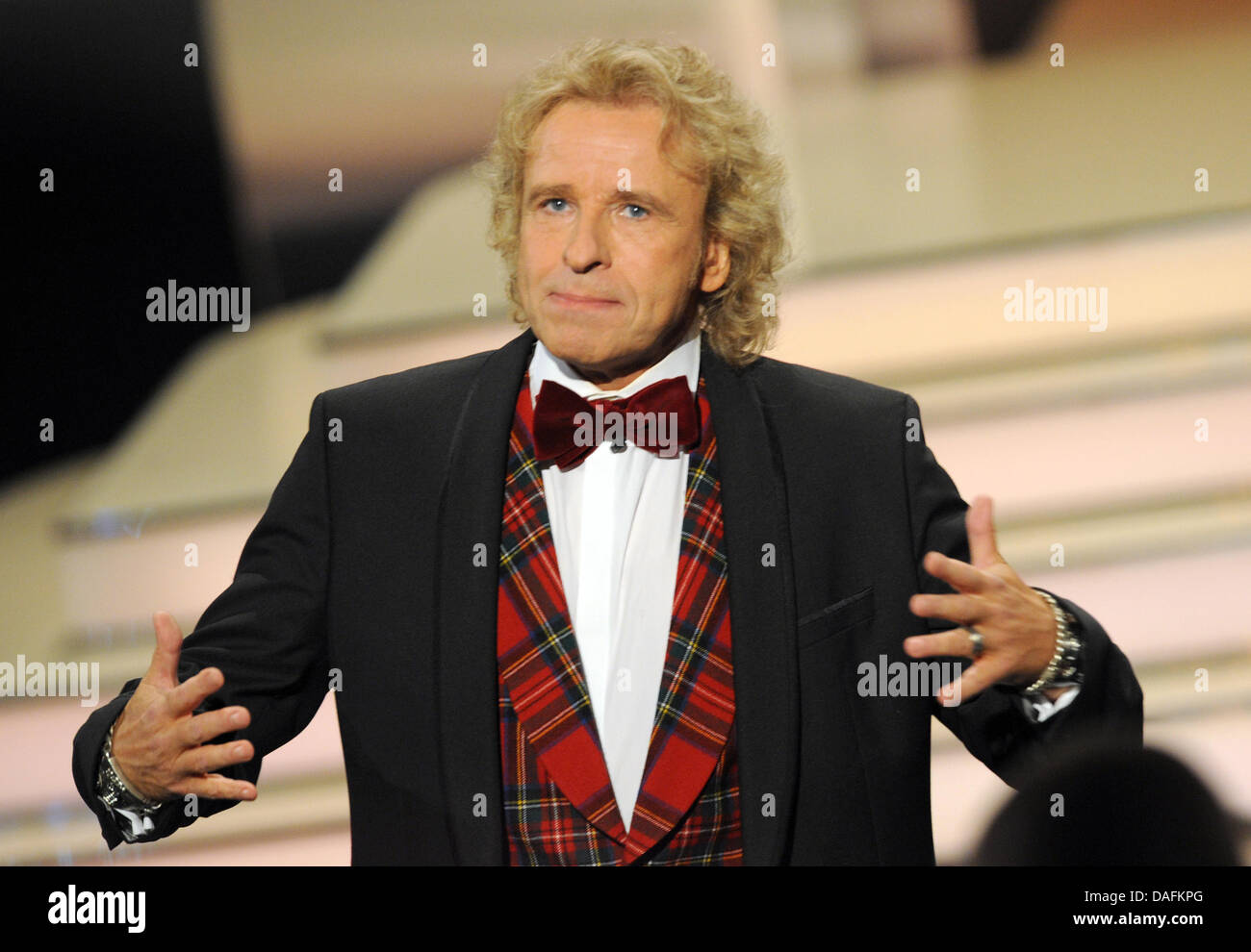 German tv presenter game show hi-res stock photography and images - Alamy