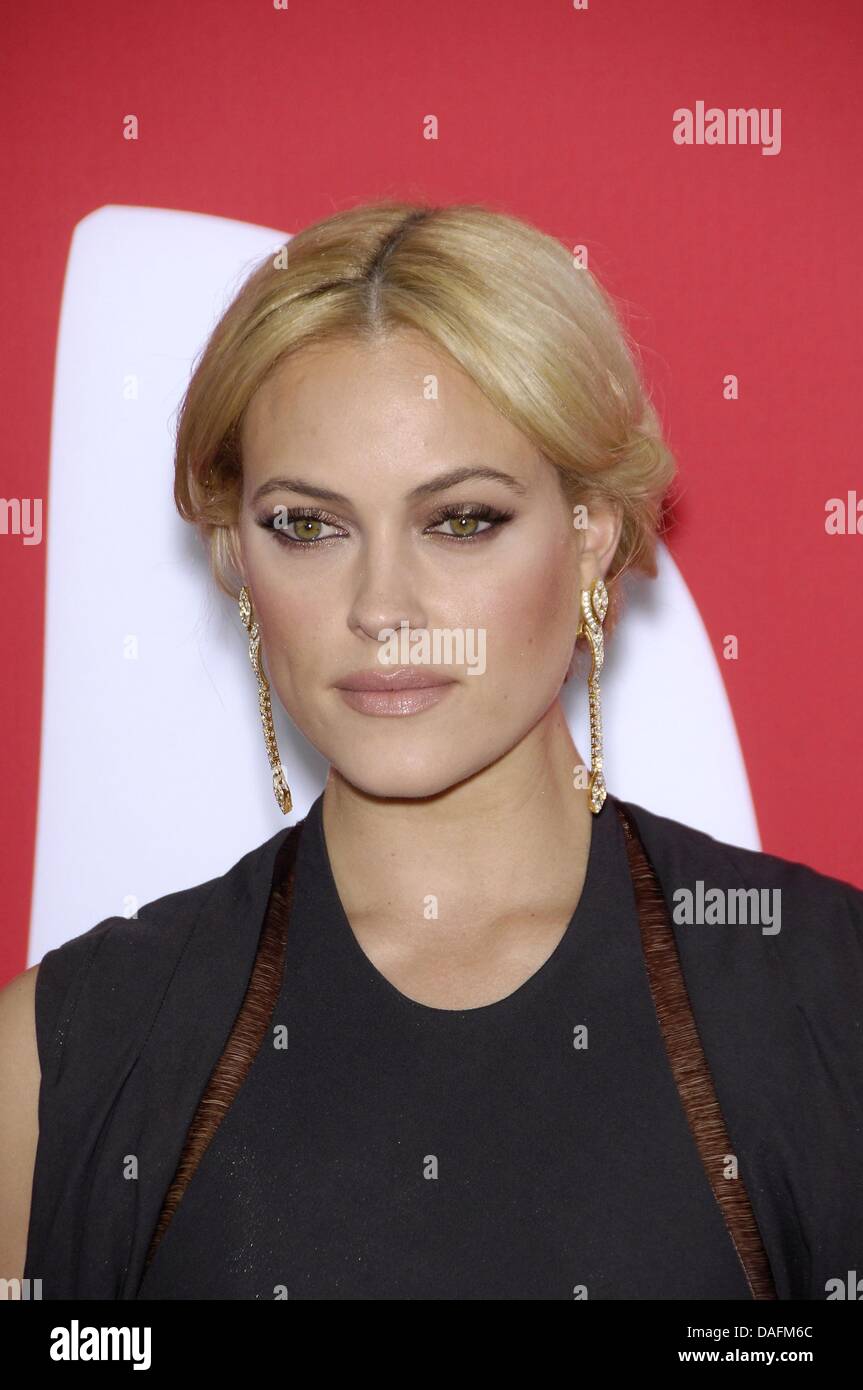 Los Angeles, CA. 11th July, 2013. Peta Murgatroyd at arrivals for RED 2 ...