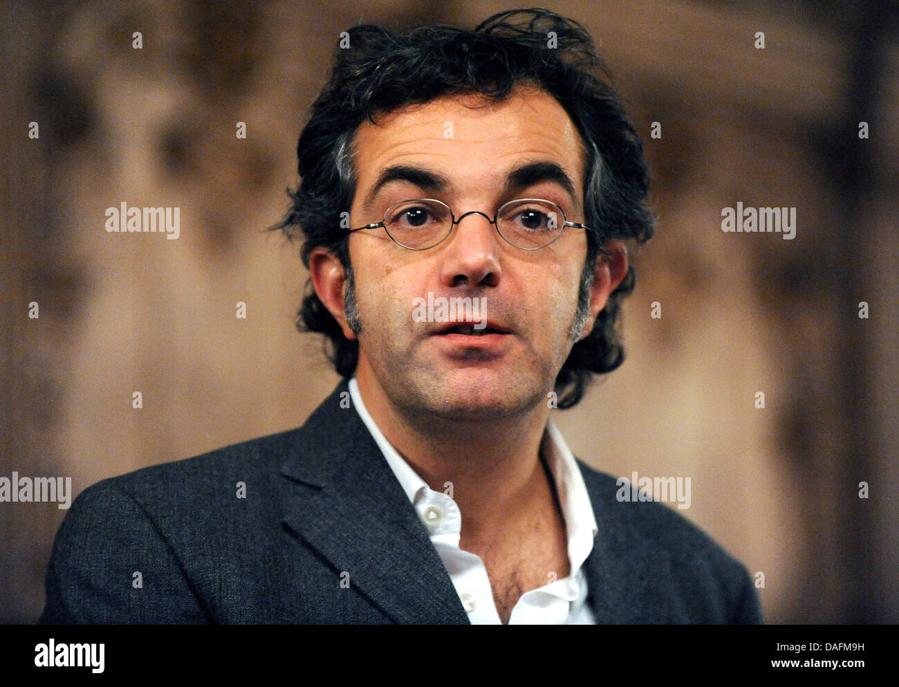 German iranian author hi-res stock photography and images - Alamy