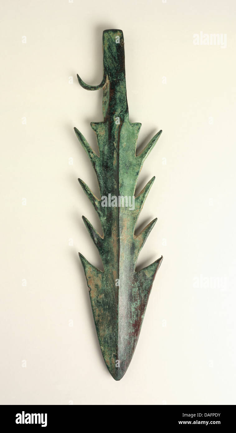 This harpoon head, part of the LACMA collection, is a significant ...