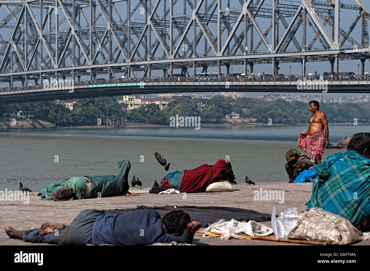 Howrah bridge from Mullik ghat. Calcutta, Kolkata, West Bengal, India ...