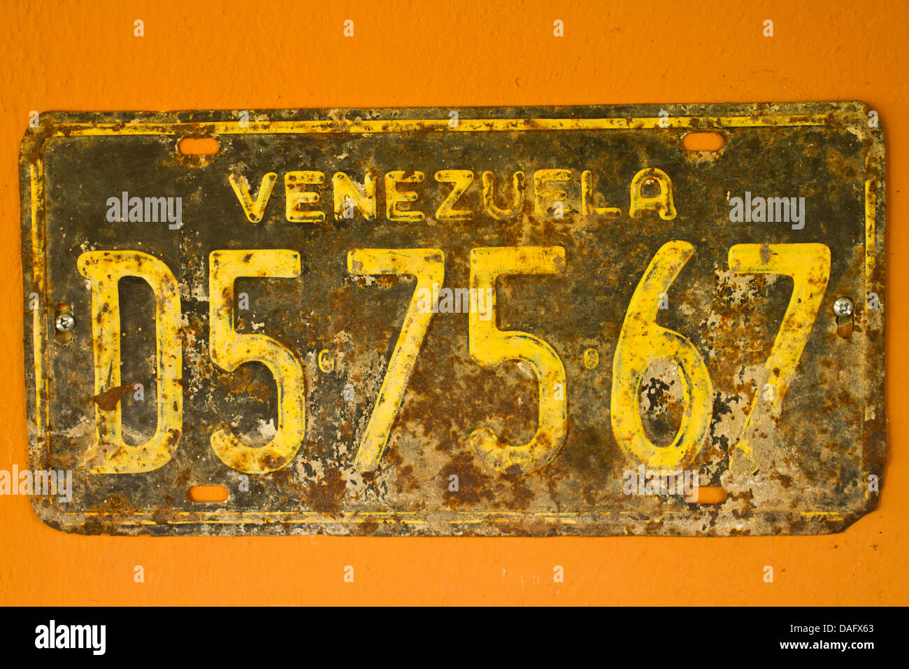 Venezuela license plate hi-res stock photography and images - Alamy