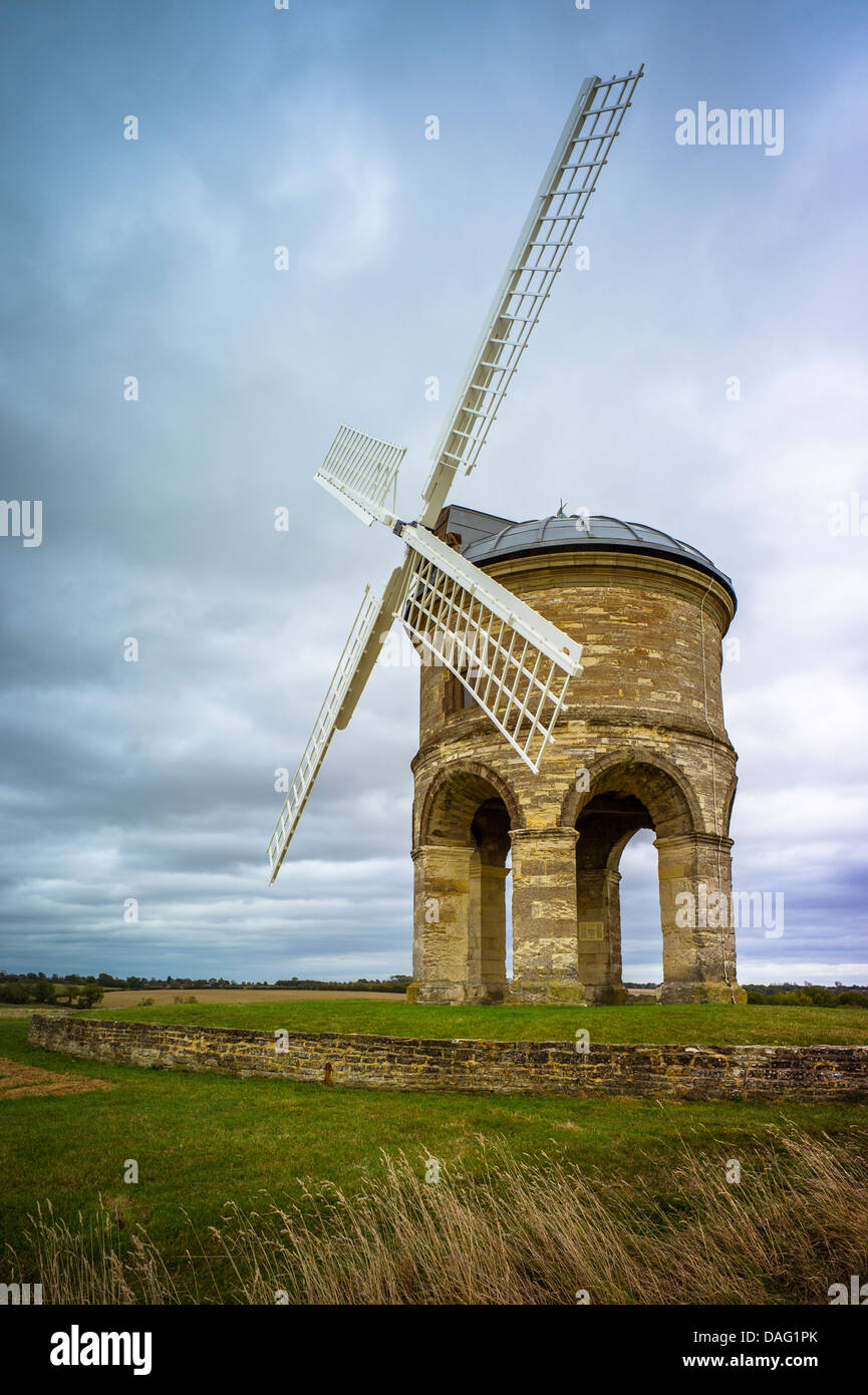 Mill stone chesterton windmill warwickshire hi-res stock photography ...
