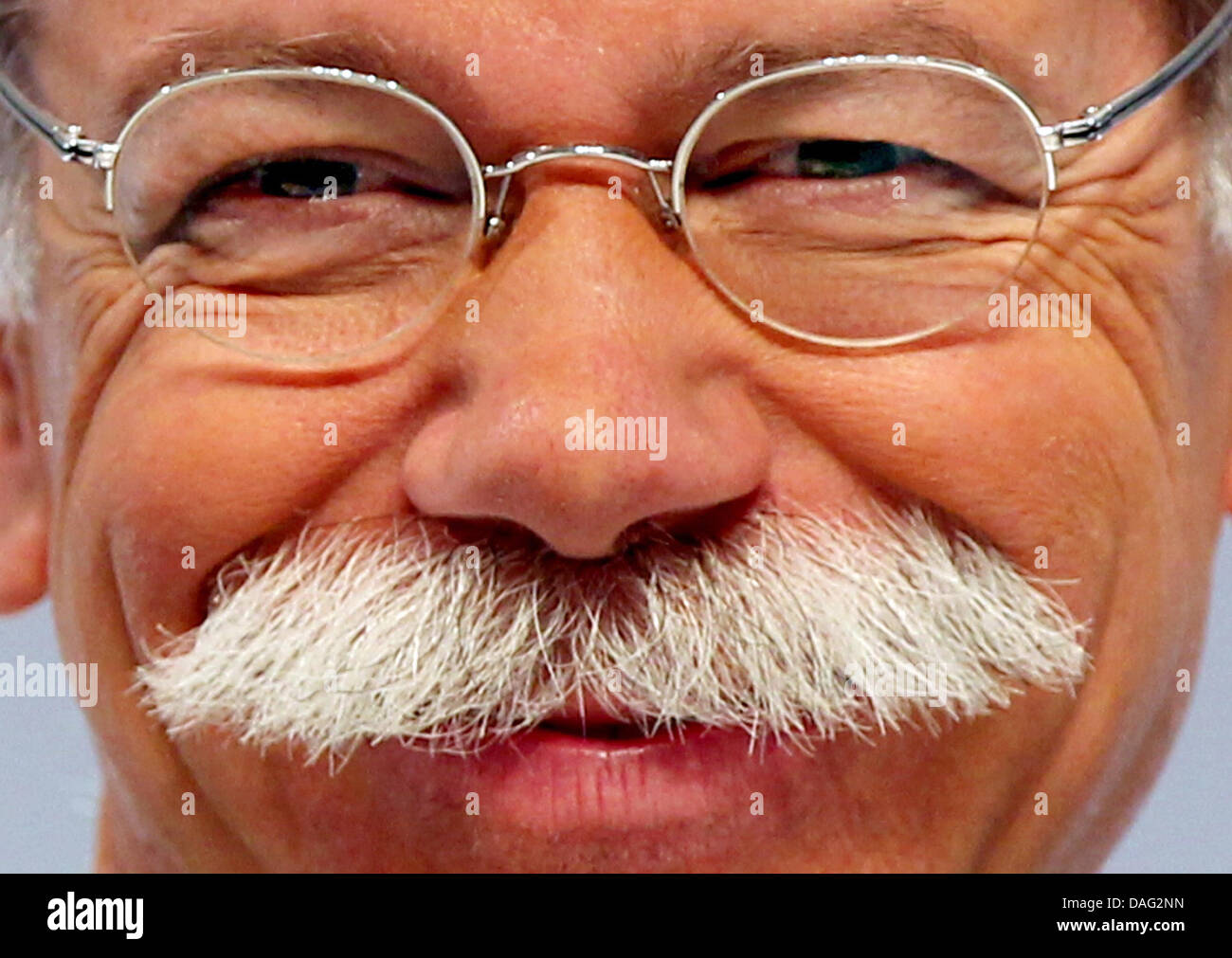 Daimler CEO Dieter Zetsche smiles in Stuttgart, Germany, 16 February ...