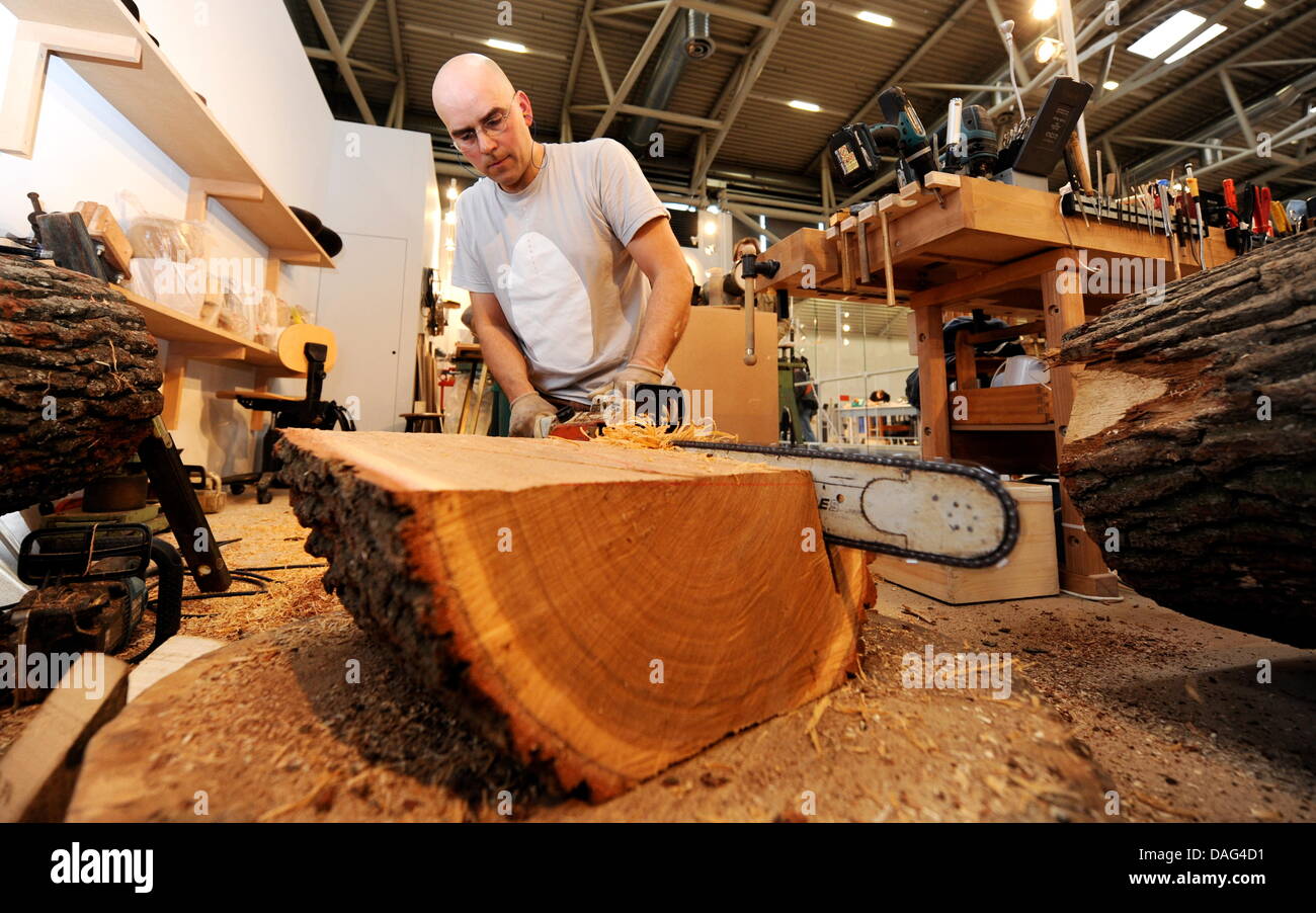 Woodturner wood turner hi-res stock photography and images - Alamy