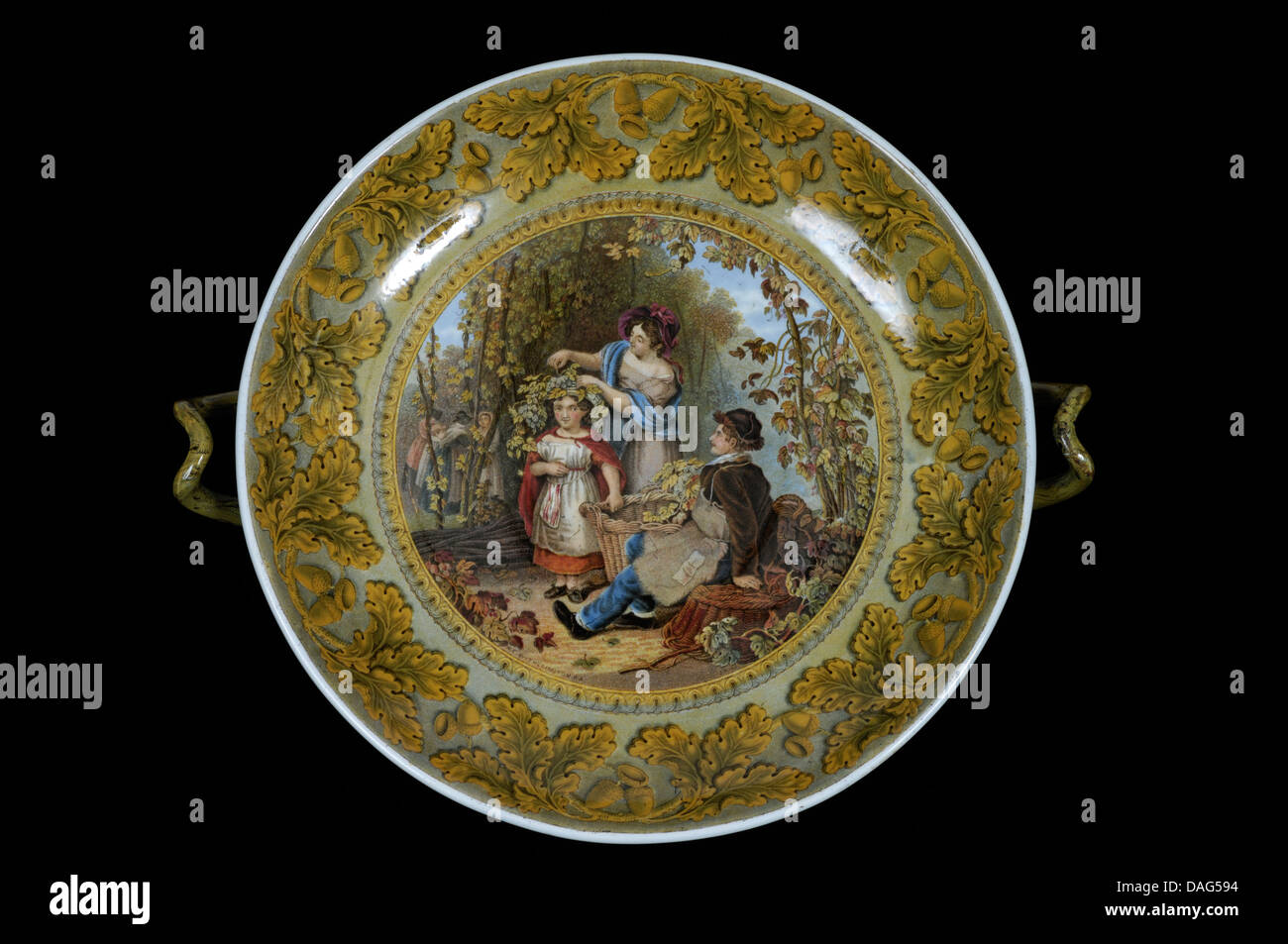 A high quality English Prattware dish made by F & R Pratt decorated ...