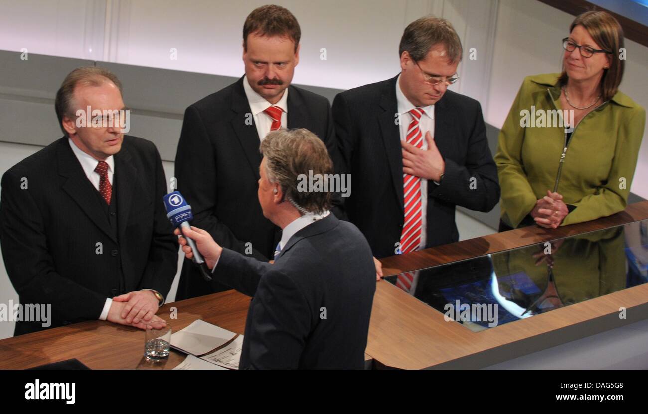 (l-r) Reiner Haseloff (CDU), Wulf Gallert (Die Linke), Jens Bullerjahn ...