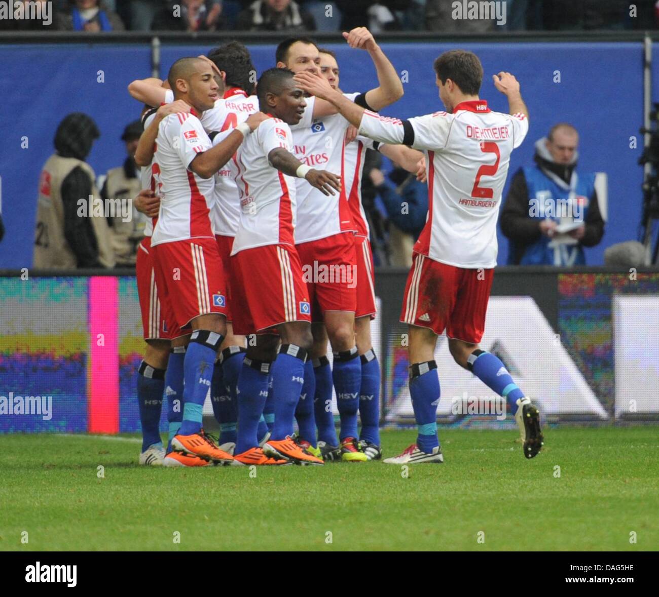 Hamburg's players celebrate the 4-0 during German Bundesliga match SV ...