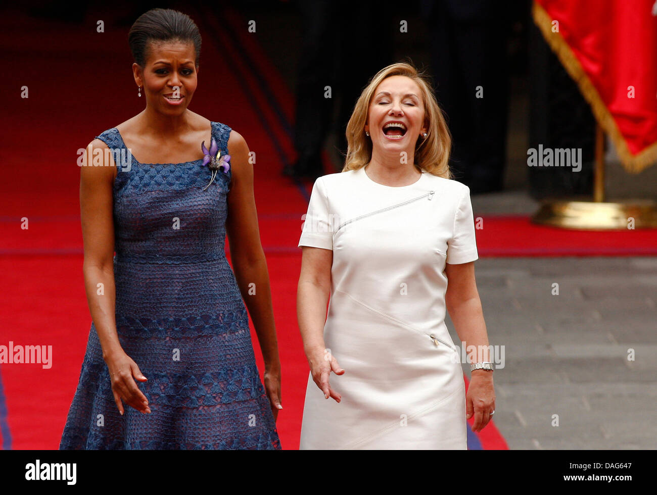 U.S. First Lady, Michelle Obama (L) and Chile's First Lady Cecilia ...
