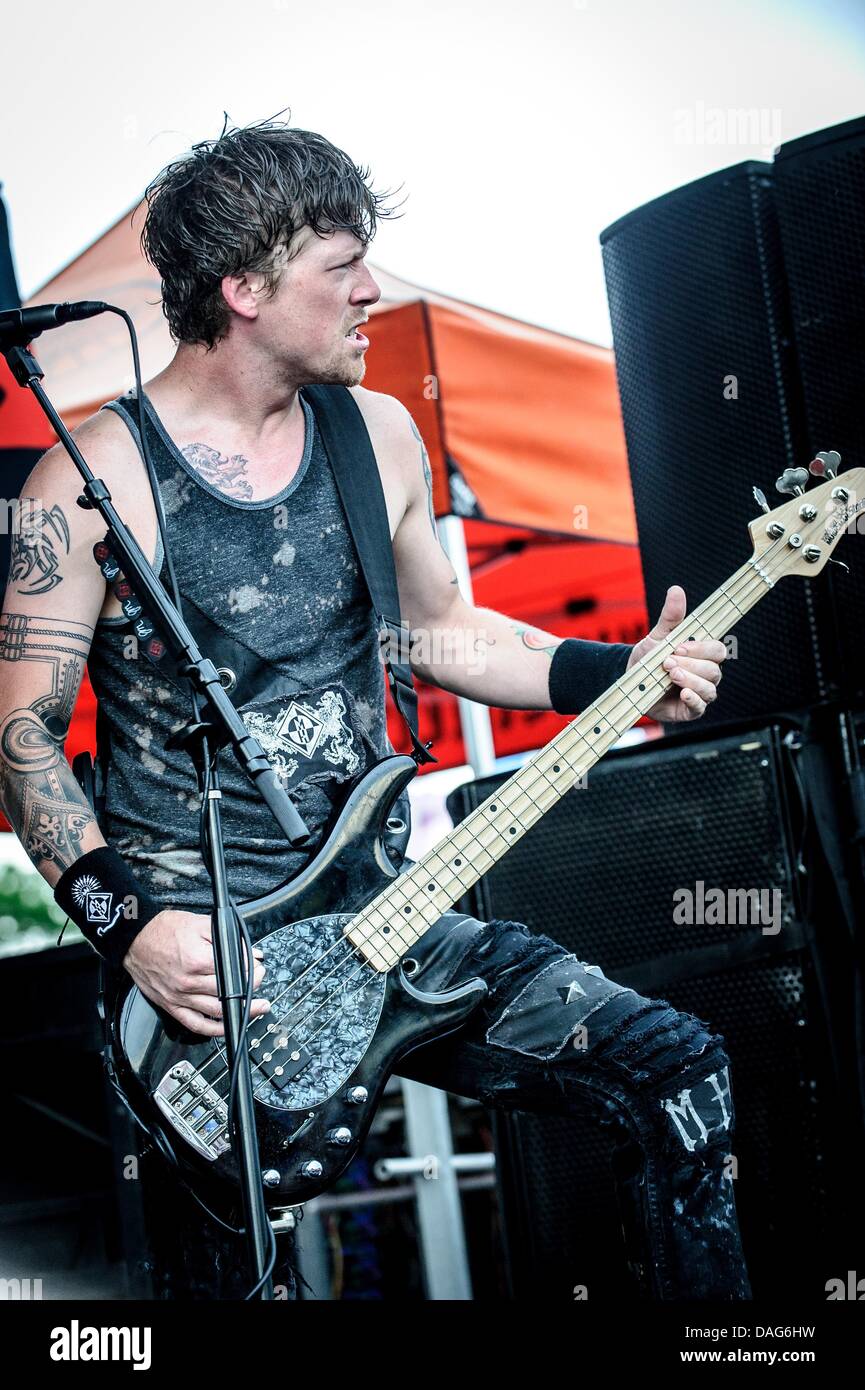 Machine head band hi-res stock photography and images - Alamy