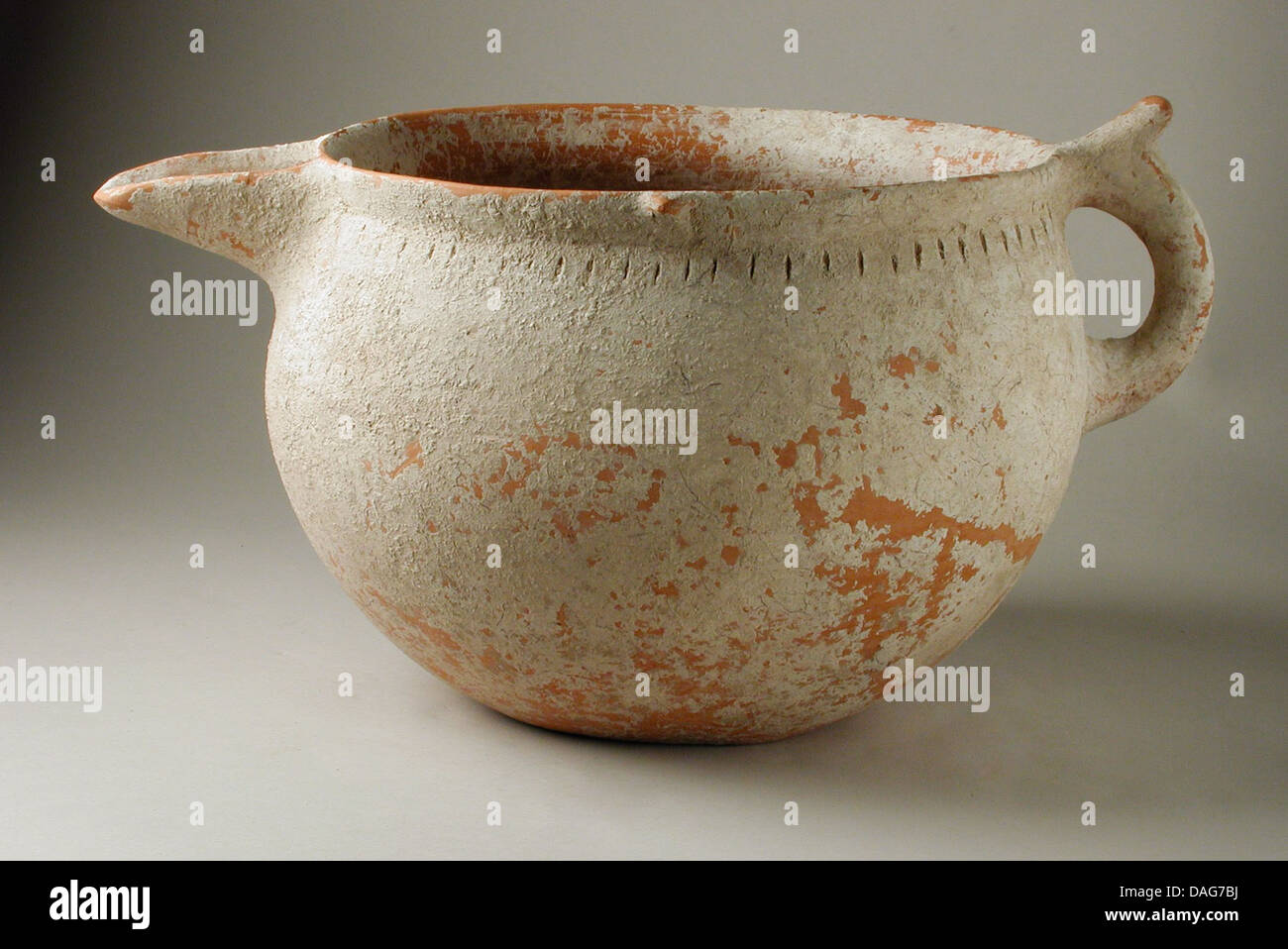 Libation vessel hi-res stock photography and images - Alamy