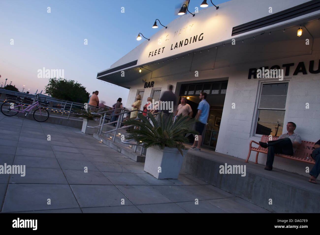 FLEET LANDING RESTAURANT CONCORD STREET CHARLESTON SOUTH CAROLINA USA ...