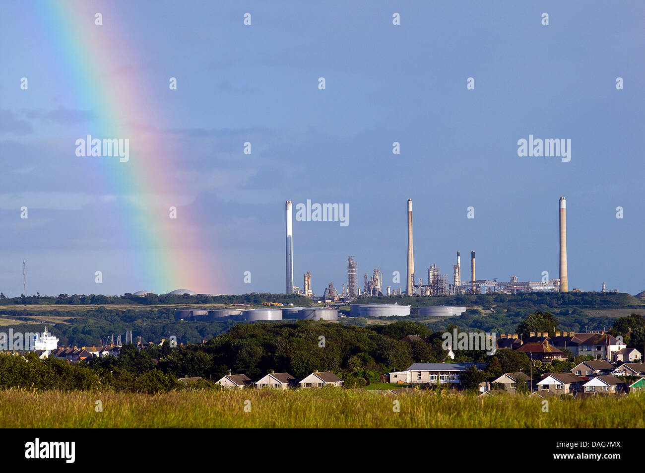 Oil rainbow hi-res stock photography and images - Alamy