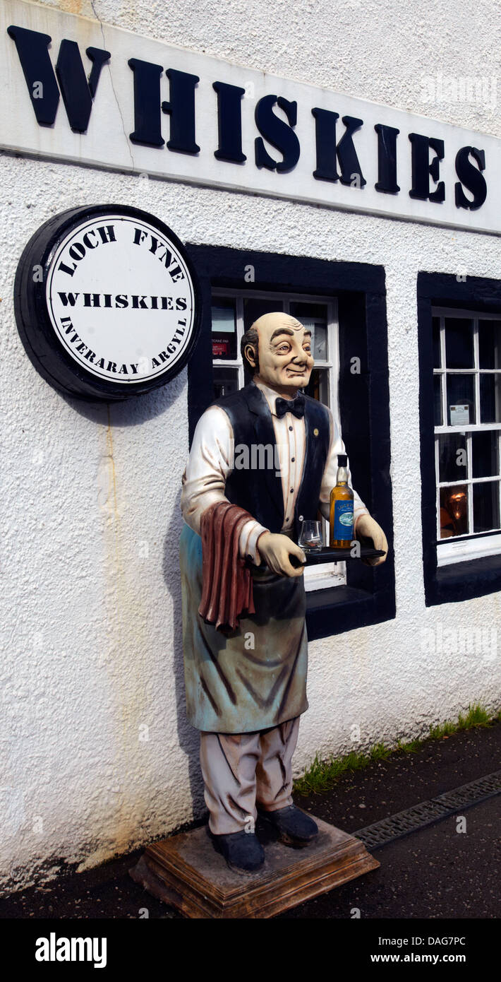 Europe, UK, Scotland, whisky shop in Inveraray Stock Photo - Alamy