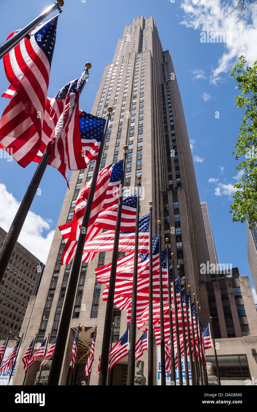 American Flags at Rockefeller Center Plaza, Comcast Building, , NYC Stock Photo - Alamy