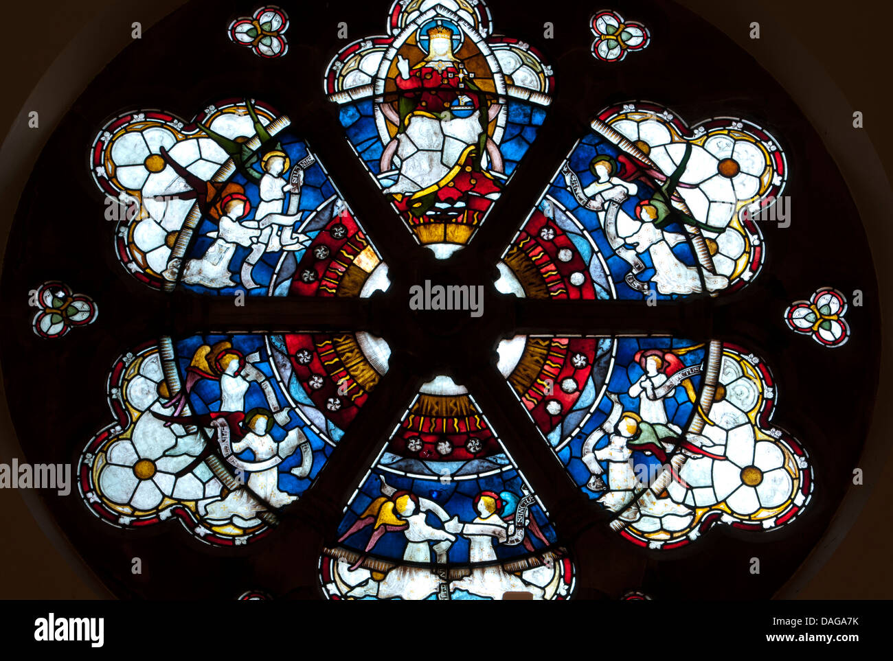 West rose window hi-res stock photography and images - Alamy