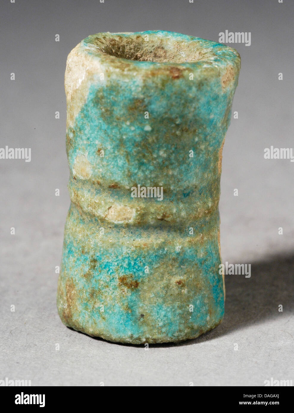 Tubular sculpture hi-res stock photography and images - Alamy