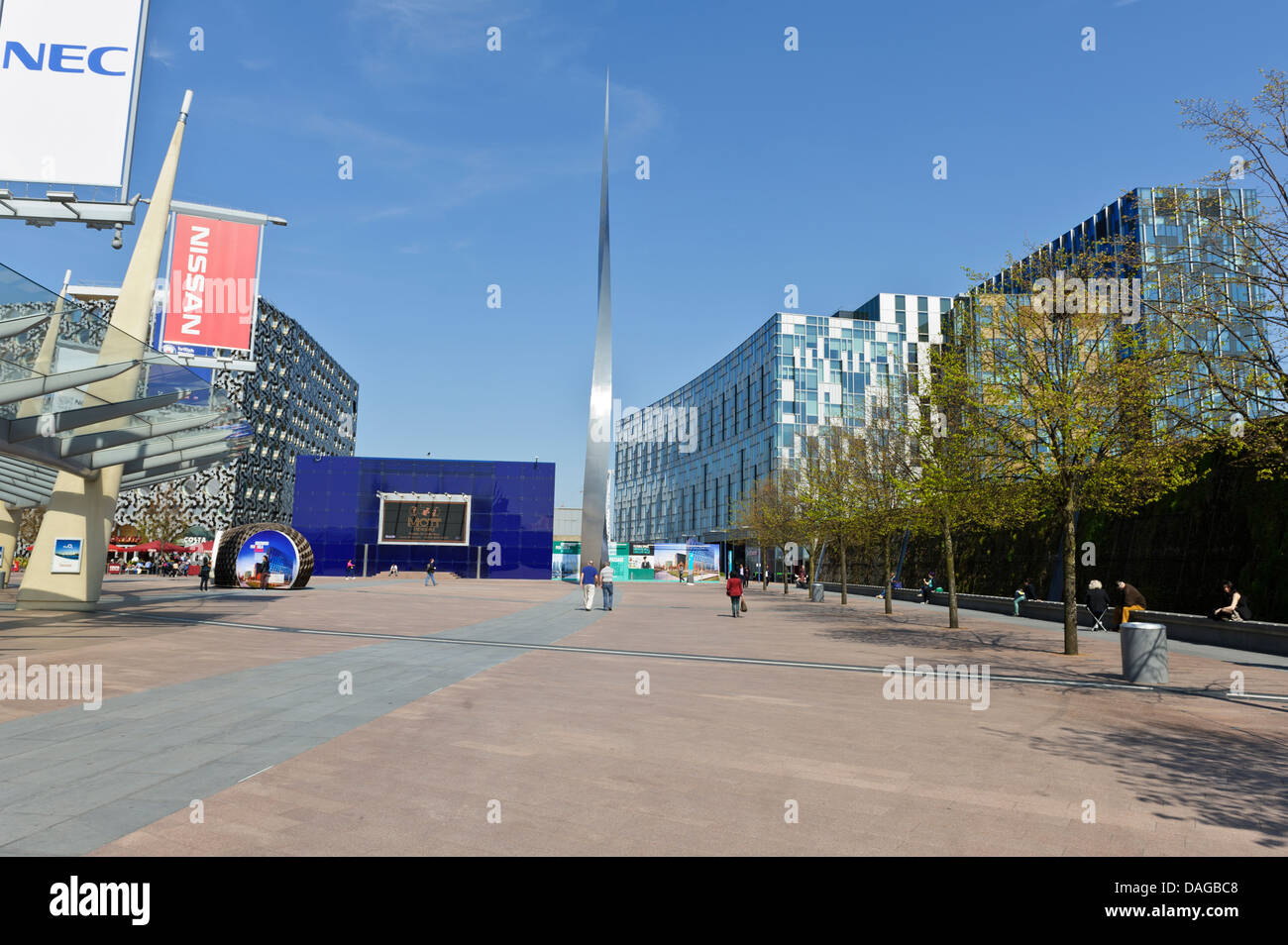 O2 arena walkway hi-res stock photography and images - Alamy
