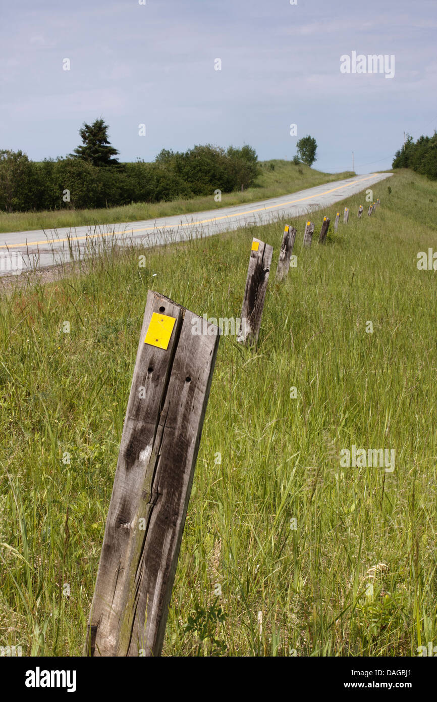 Roadside posts hi-res stock photography and images - Alamy