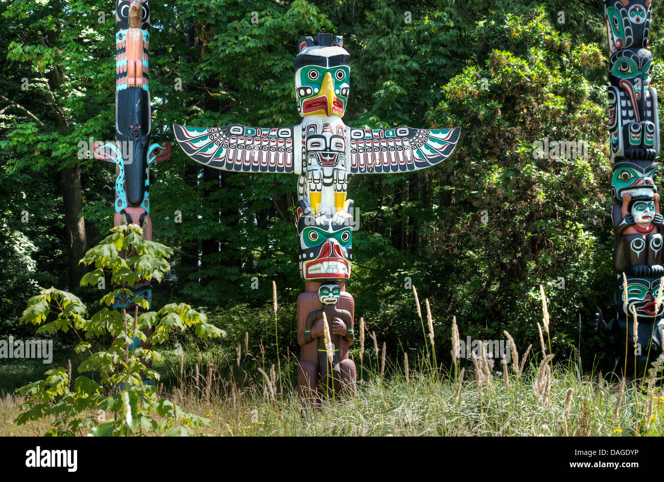 First Nations Thunderbird House Post, Brockton Point, Stanley Park ...
