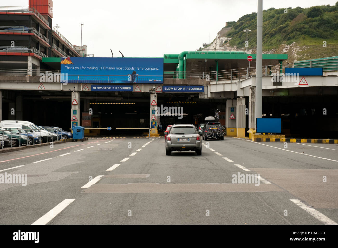 Passport control uk hi-res stock photography and images - Alamy