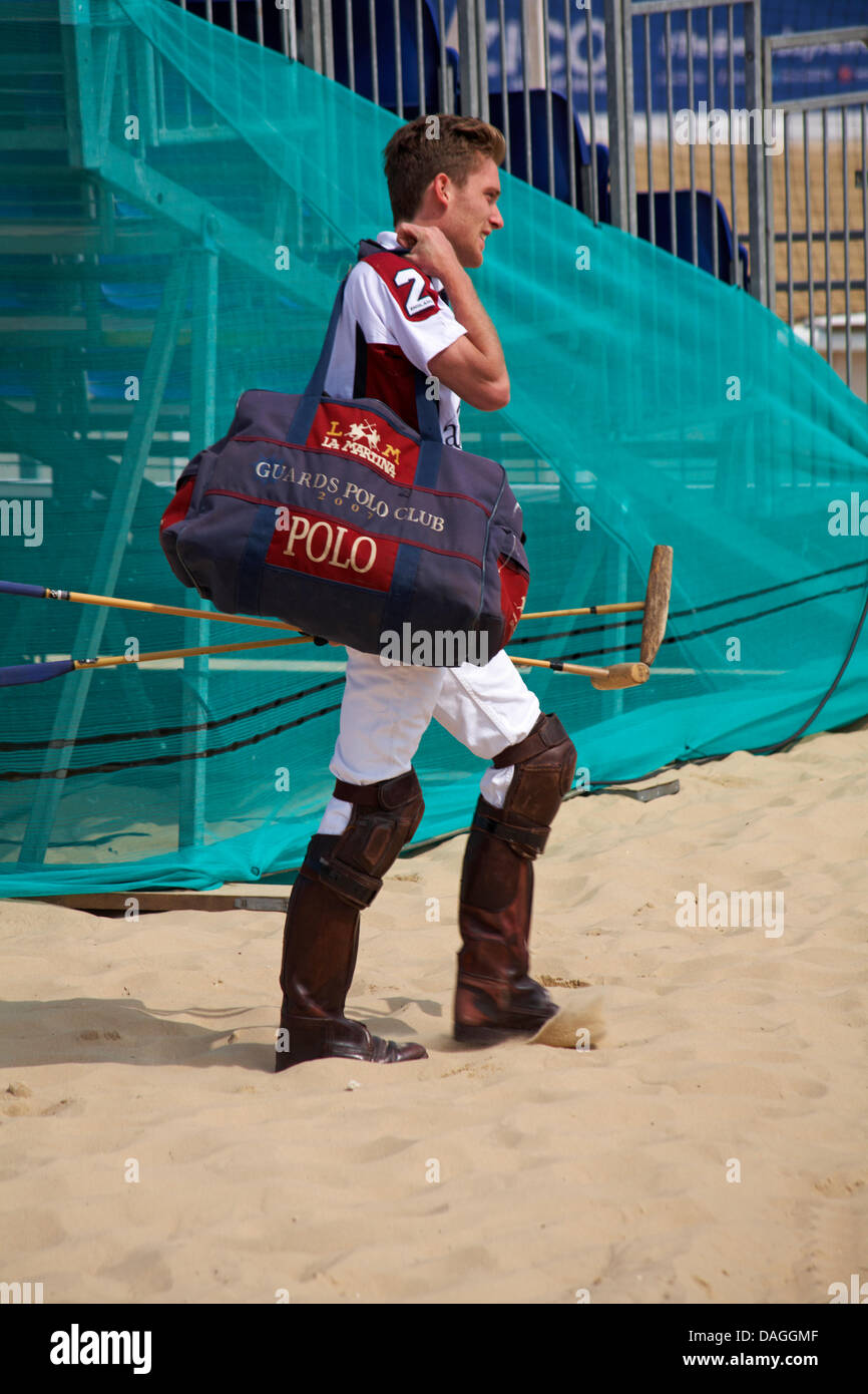 Sandbanks, Poole, Dorset, UK 12 July 2013. Hot and sunny weather for ...