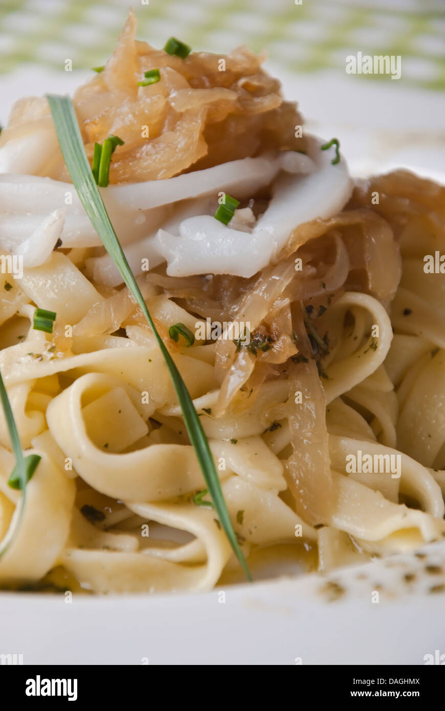 Pasta with cuttlefish hi-res stock photography and images - Alamy