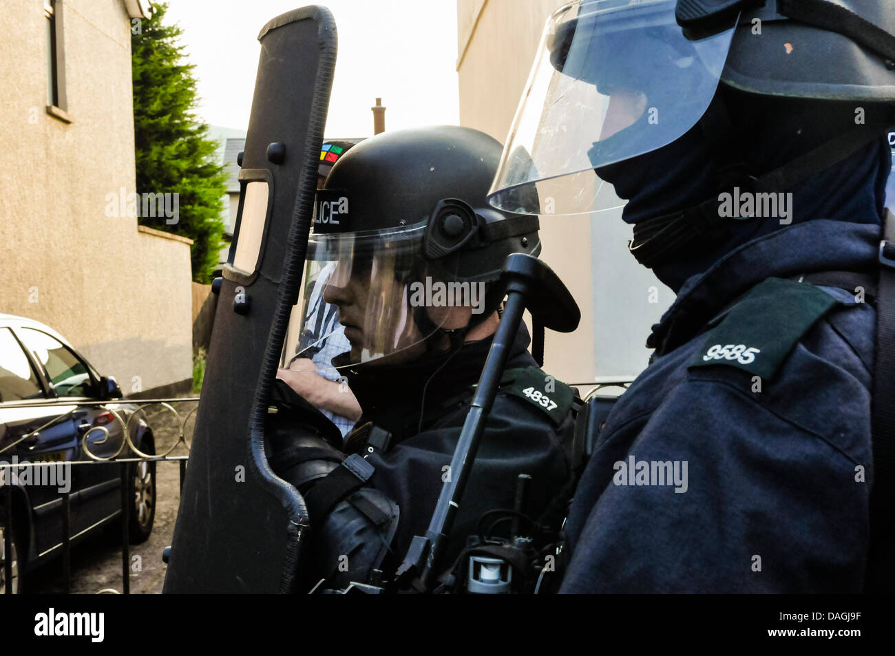 Belfast, Northern Ireland, 12th July 2013 - A team from an ARV (Armed ...