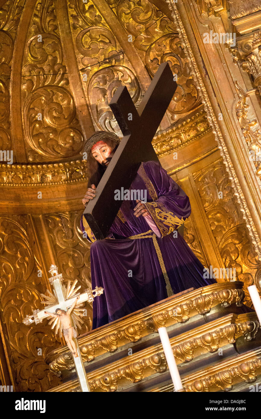 Jesus Carry The Cross High Resolution Stock Photography and Images - Alamy