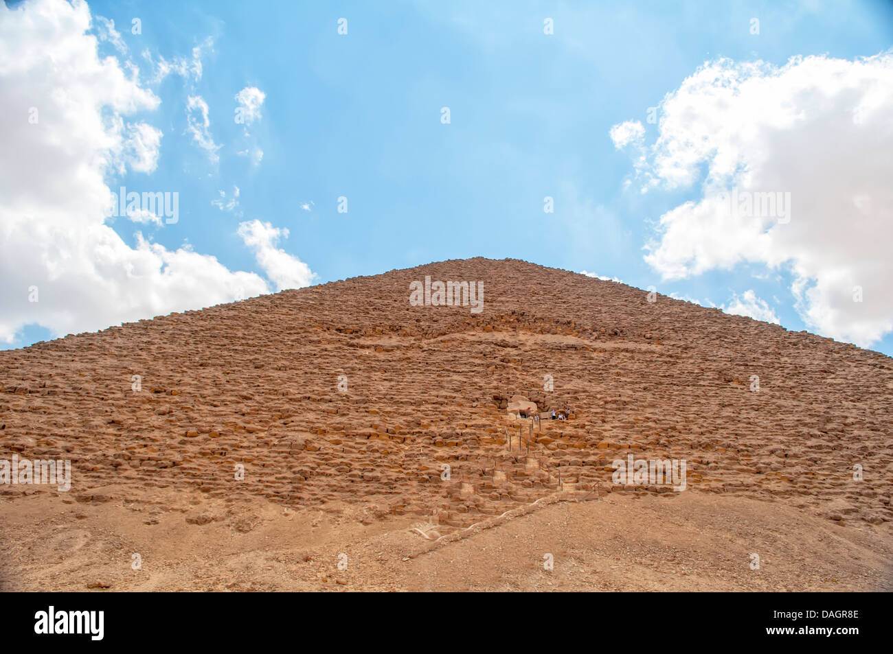 Red pyramid at Dahshur in Cairo, Egypt Stock Photo - Alamy