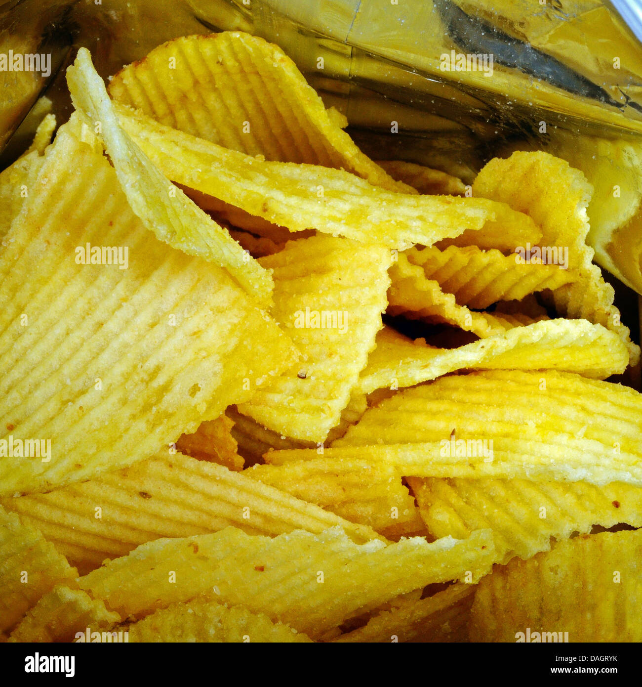 Packet crisps open hi-res stock photography and images - Alamy
