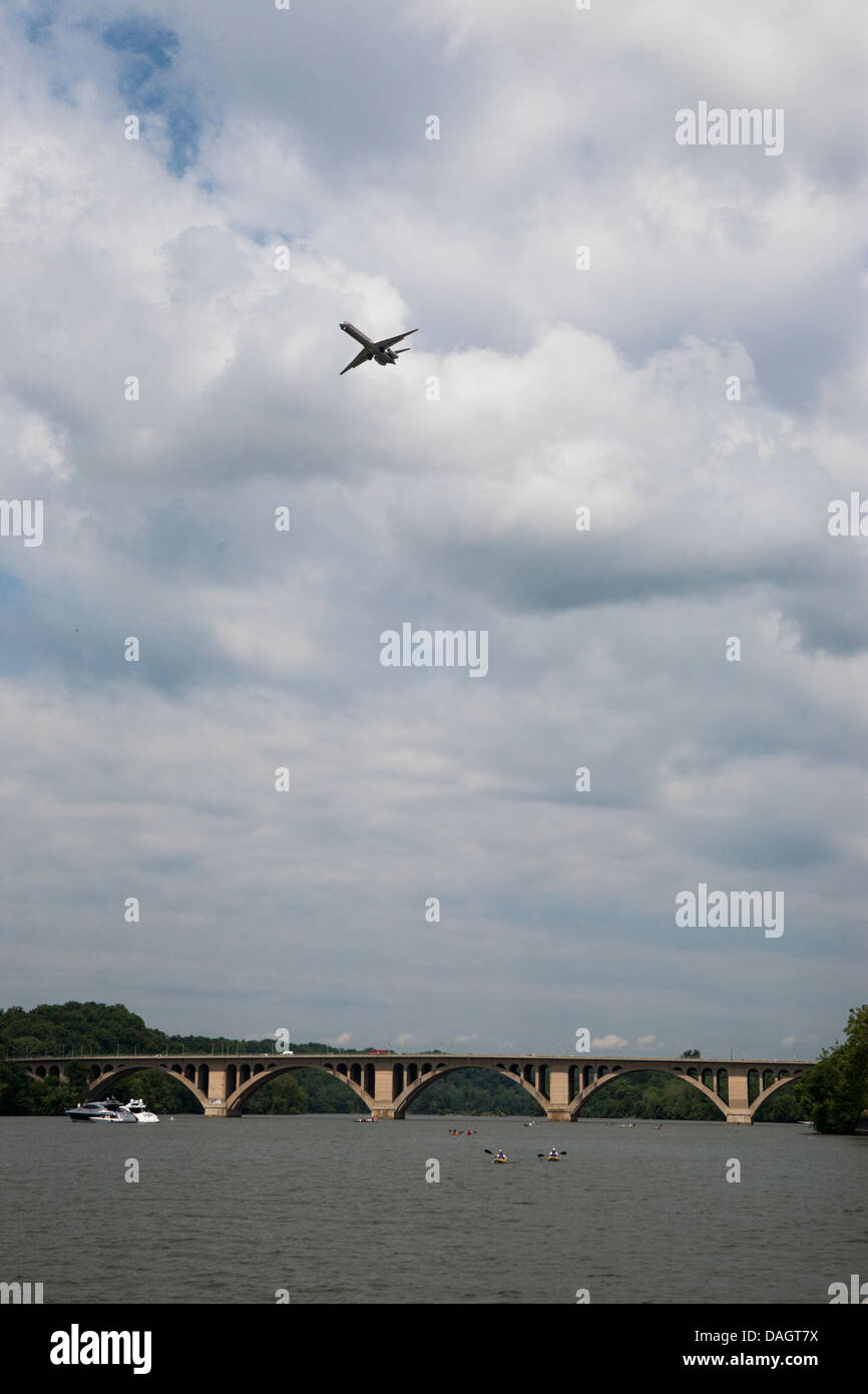 A bridge connecting Washington, DC and Arlington Virginia Stock Photo ...